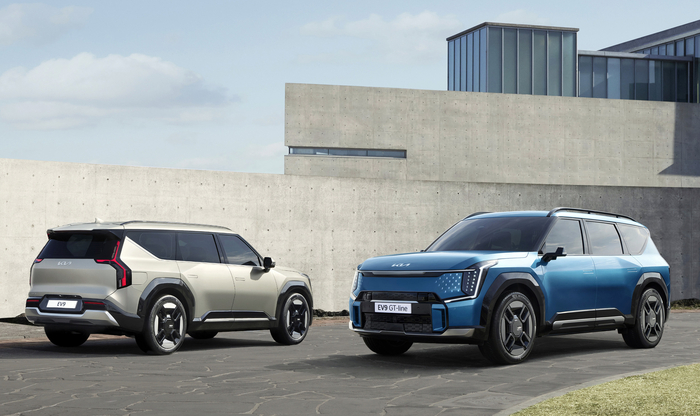 기아 플래그십 SUV ‘EV9’ 전격 공개…1회 충전으로 500㎞ 주행