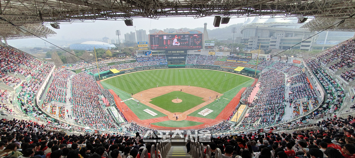 KBO리그, 101경기에 ‘100만 관중’ 돌파...악재 중첩→팬 사랑 재확인 [SS시선집중]