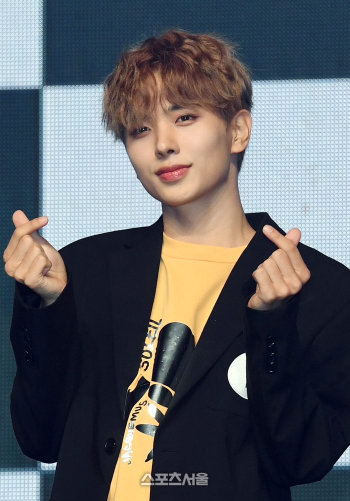 [포토]ATBO 류준민, 많이 사랑해 주세요!