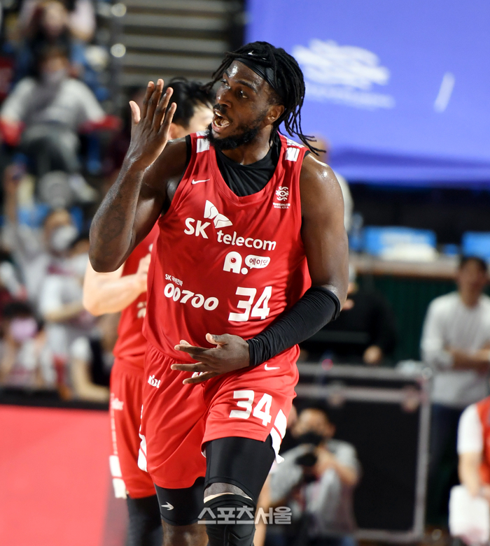 우승 재도전 SK, MVP 3명 의기투합