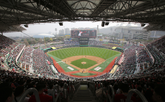 다시 인천의 ‘봄’→확실한 ‘2강’...SSG 2023년, 작년과 또 다르다 [SS포커스]