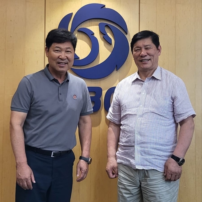 KBO 총재가 하는 일 [헐크의 일기]