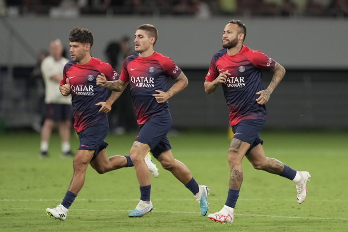 5년 전 무리뉴가 거절한 그 MF…PSG 전력 외 분류된 베라티, 맨유의 ‘관심’ 매물