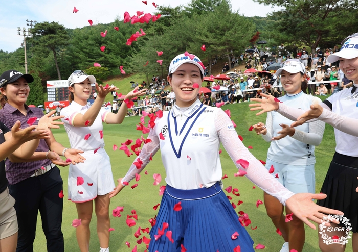 루키 득세 뚫고 힘내는 베테랑…‘대세’vs‘대세’ KLPGA투어 더 뜨거워진다[SS 포커스]