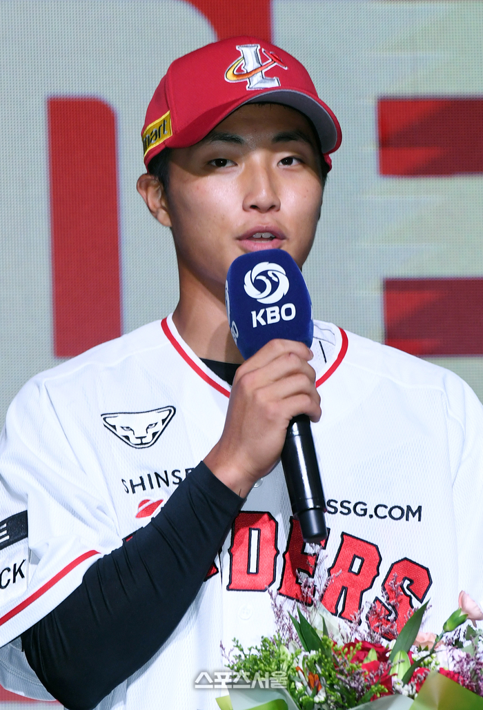 ‘유일한 1~2R 야수 지명’ SSG, 계획대로 뽑았다...11R 변건우 지명은 ‘행운’ [SS시선집중]