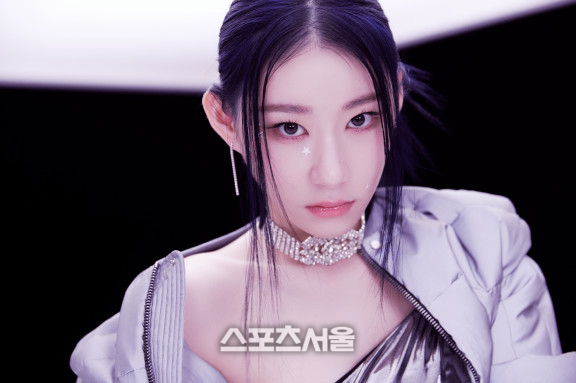 LG 16일 잠실 SSG전, ITZY 채령·예지 시구·시타 행사