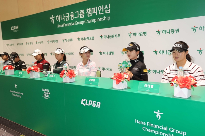 리디아 고 “웰컴, 탕후루!”…이민지 박지영 “LPGA, KLPGA투어 선수 실력차 없어, 모두가 우승후보” 한목소리[SS 현장속으로]