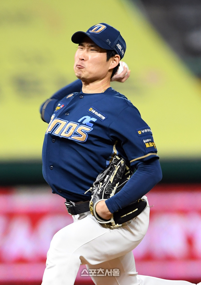 [포토]NC 선발 이재학의 역투