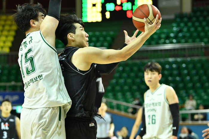 슈퍼팀 KCC 독주? 2023~2024시즌 판도는?[KBL 개막특집③]