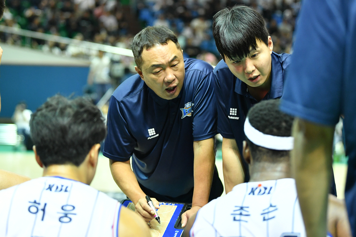 슈퍼팀 KCC 독주? 2023~2024시즌 판도는?[KBL 개막특집③]