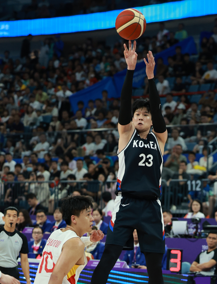 슈퍼팀 KCC 독주? 2023~2024시즌 판도는?[KBL 개막특집③]