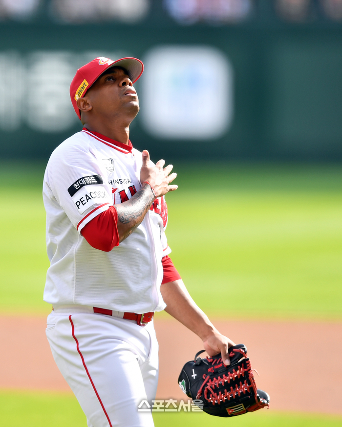 맥카티-엘리아스 4차전 ‘동반 출격’ 가능...SSG, 일단 3차전을 잡아야 한다 [준PO3]