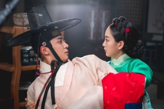 KBS 월화극 시청률 0%대 굴욕…로운X조이현 출연 사극 ‘혼례대첩’으로 우뚝 설까 [SS현장]