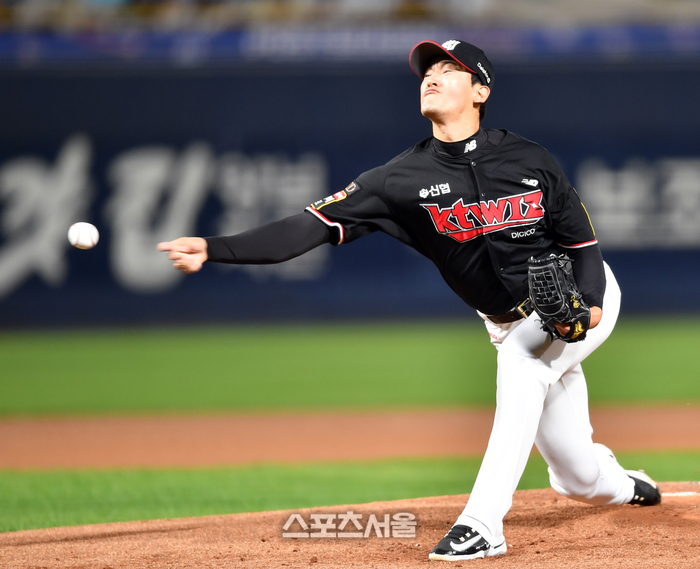 절체절명 위기→‘고퀄스’가 있었다...‘개인 1호 QS’ 고영표, KT를 구하다 [PO3 시선집중]