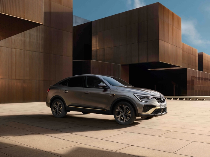 생애 첫 하이브리드, F1기술력 담은 XM3 E-TECH for all은?···도심 최대 32%연료절감