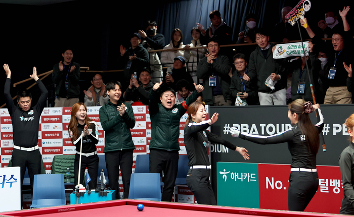 하나카드, PBA팀리그 5R 짜릿한 뒤집기 우승!…‘승률 64.3%’ 김가영 MVP