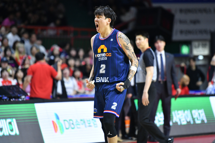 친정팀 울린 최준용 24점, KCC SK에 3연승 시리즈 스윕 [SS PO리뷰]