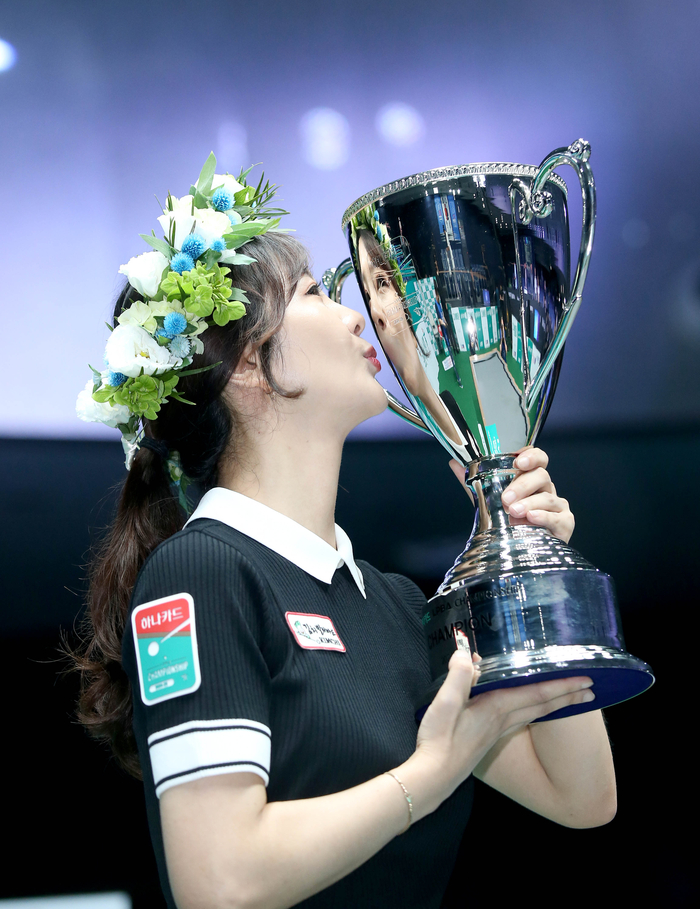 “두 아들이 엄마 져도 괜찮다고” 김상아 LPBA 데뷔 6년차 첫 우승 감격