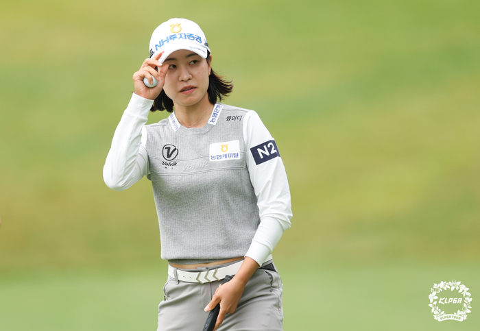 ‘이예원vs박현경’ ‘방신실vs황유민vs윤이나’ 다승-장타왕 경쟁 불꽃 KLPGA투어 상반기 불꽃 튀었네[SS 포커스]