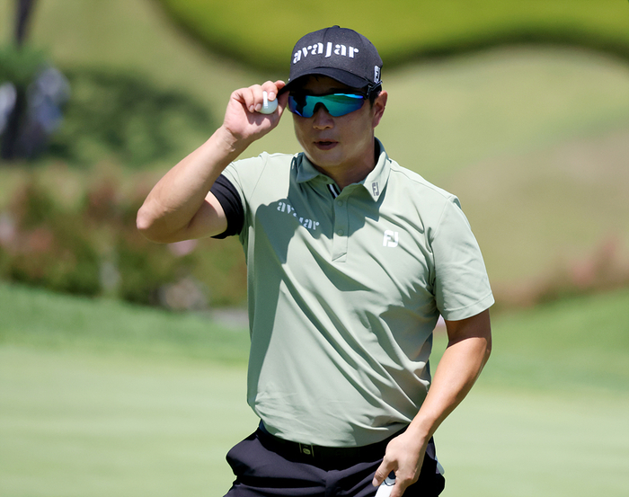 ‘12년’ 무관 설움 씻을까! KPGA 투어 강윤석, 렉서스 마스터즈 3R 13언더파 단독 선두 [SS현장]