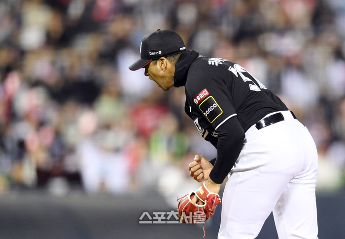 ‘MVP’ 쿠에바스가 다짐한 AGAIN 2021, “KS까지 던지고 싶다” [WC1]