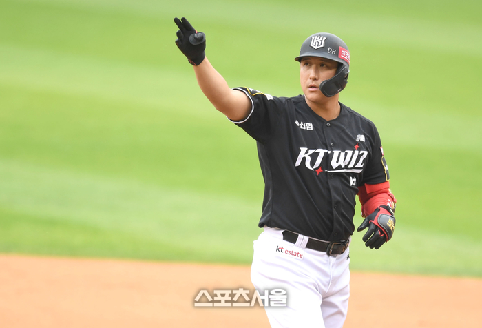 ‘어? 확 바꿨네?’ KT 3차전, 4번 오재일-5번 황재균…로하스-강백호 테이블 세터 [준PO3]