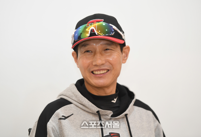 “엘리 쉬고 5차전 대기···손주영 +1” 여전히 벼랑 끝 LG, 5차전 승리까지 봤다 [PO4]