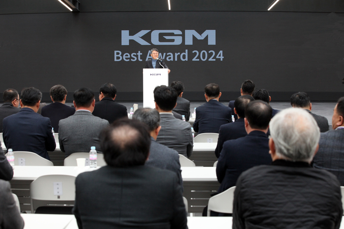‘2024 KGM Best Award’ 곽재선 회장 “자신감 가지고 조금 더빠르게!”