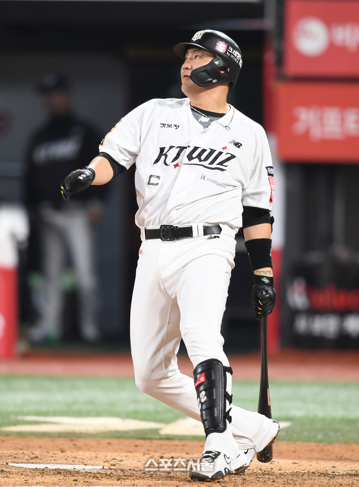 ‘오원석 QS 완벽투+강백호 대포’ KT, KIA 3-0 제압 ‘2위’로…KIA는 ‘단 1안타’ 굴욕 [SS광주in]