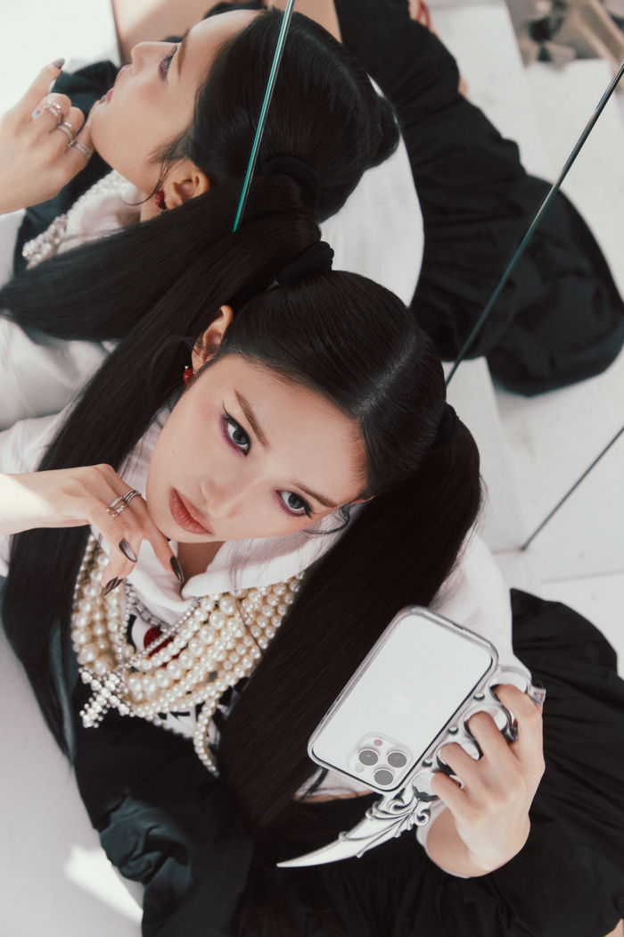 아이브, K팝 혼문 지키러 왔다…장원영 작사 ‘XOXZ’ 컴백 [SS뮤직]