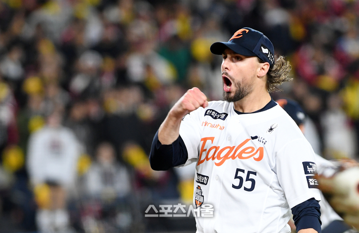 “어떻게든 8회를 끝내고 싶었다” 117구 ‘혼신의 역투’ 와이스의 ‘진심’…“5차전 꼭 이기길” [KS5]