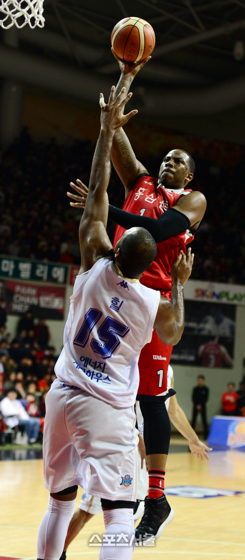 [SS포토] KGC 로드 '막을 수 있겠어?'