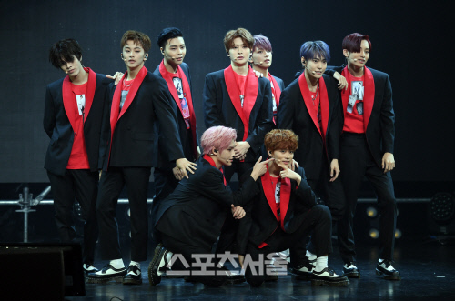 [SS포토]NCT 127, 무대 마무리는 화보처럼!