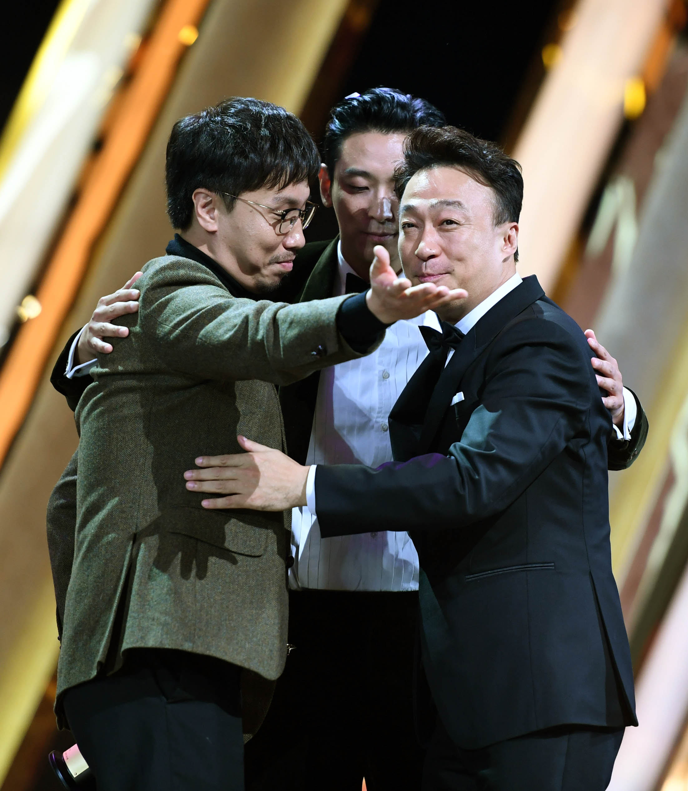 중년의 인생드라마된 '나의 아저씨', 드라마 부문 대상 [더서울어워즈]