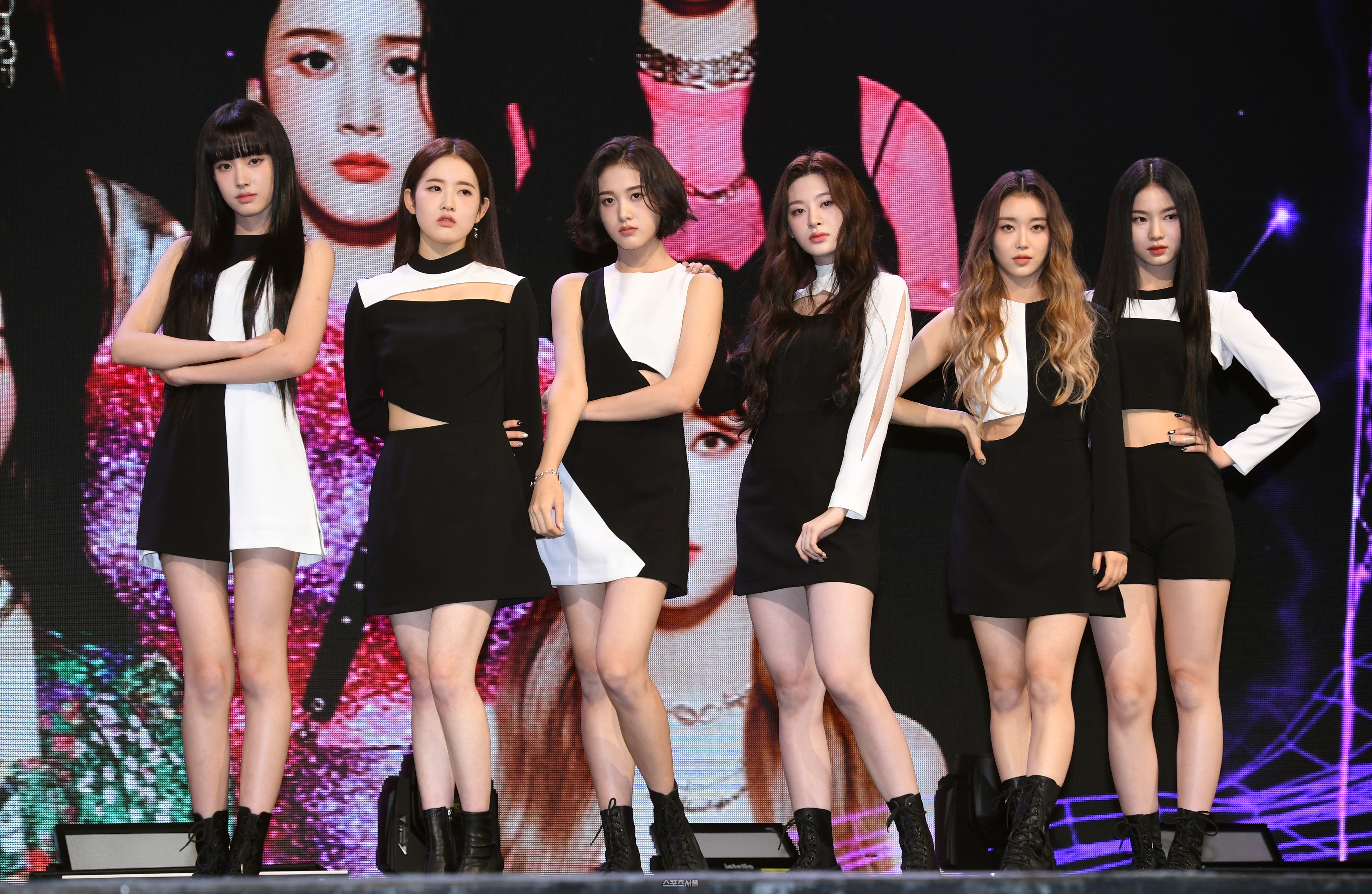 [포토]데뷔 스테이씨, 3년 준비했어요!