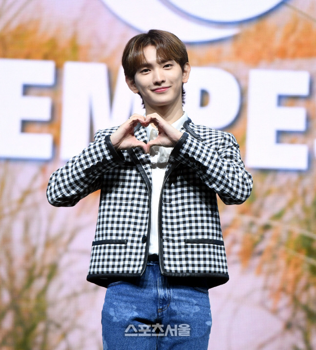 [포토] 템페스트 LEW '사랑해요'