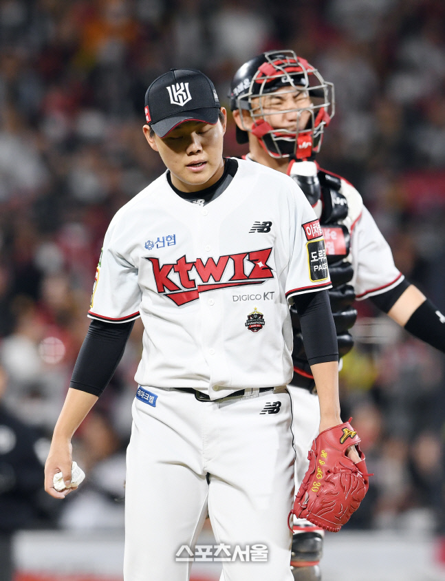 [포토]KT 소형준, 아쉽네...