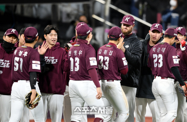 '결승포+4타점=MVP' 푸이그, 방망이로 키움 깨웠다...'특타 효과' 제대로 [준PO3 스타]