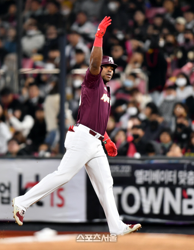 '결승포+4타점=MVP' 푸이그, 방망이로 키움 깨웠다...'특타 효과' 제대로 [준PO3 스타]