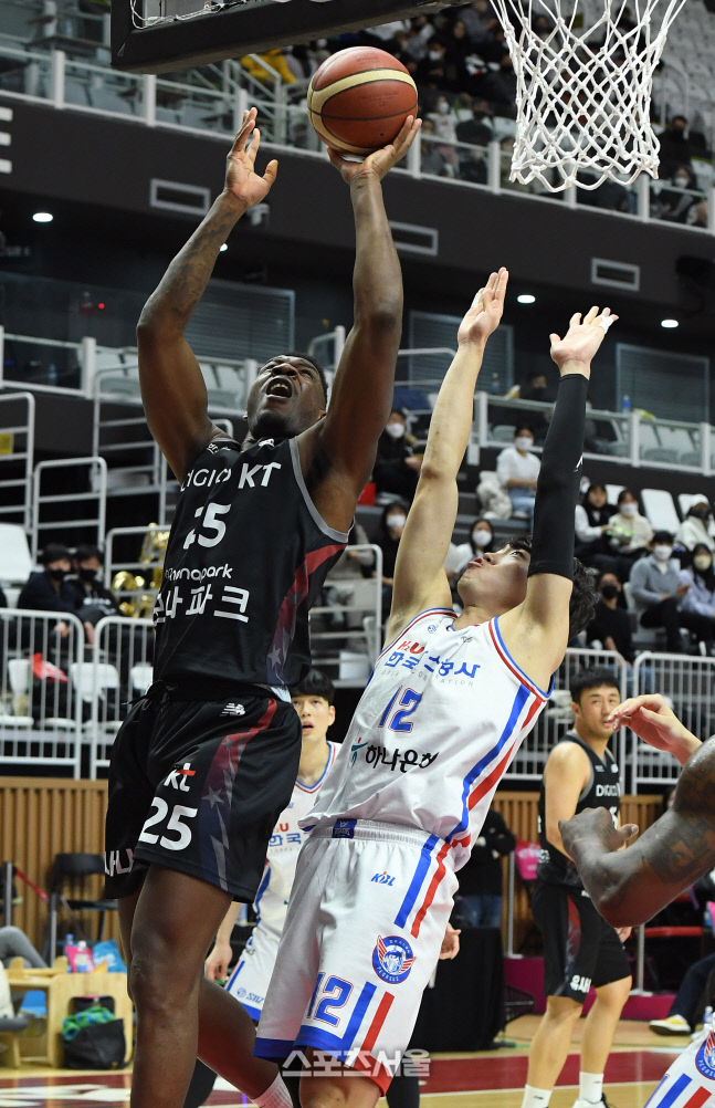 "특A급 외인은 아니다"는 서동철 감독, 그런데 KT는 왜 잘할까 [SS 시선집중]