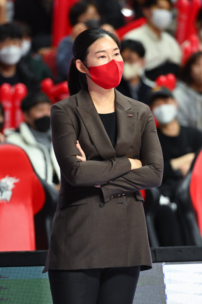 BNK썸 박정은 감독 "'27점' 이소희, 매번 고민하고 생각하는 선수" [SS승장]