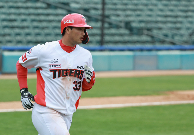 '아직 100% 아니지만…' KIA 새 얼굴, WBC 대표팀에 맞서 강한 첫 인상[SSinAZ]