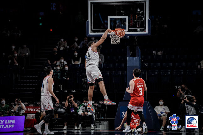 '작년 챔프전 복수·25만 달러 획득' KGC, SK 꺾고 동아시아 최강 군림[EASL]