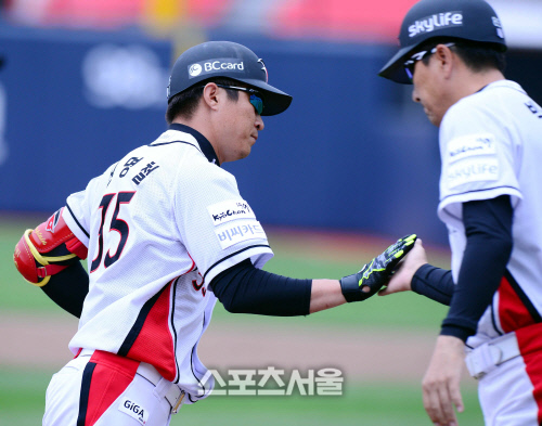 [SS포토]kt-NC 신명철, 하나 올렸어요~